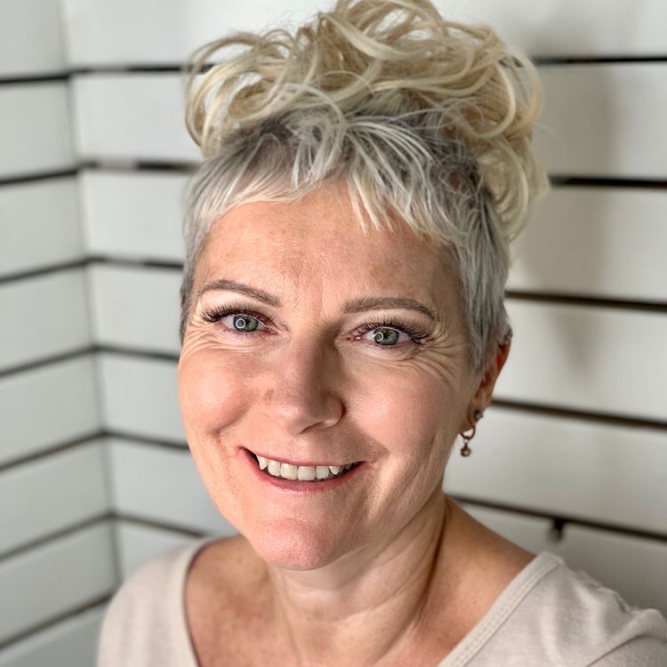 Unlock Opportunities With Lash Extensions For Older Ladies