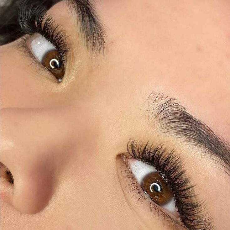 Hybrid Eyelash Extensions - All You Need To Know