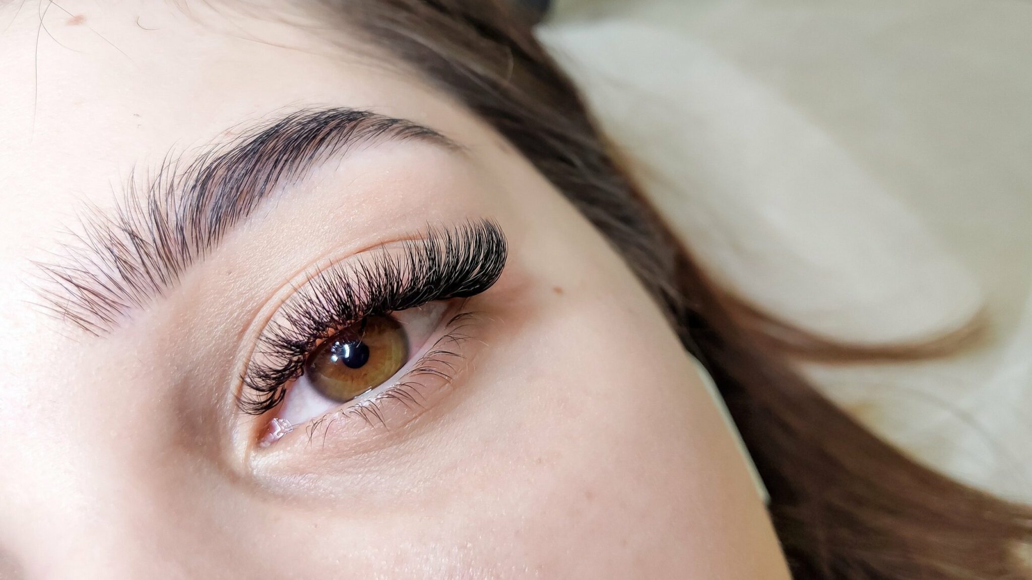 Choosing The Best Eyelash Extensions For Small Eyes