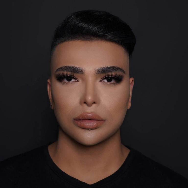 Men’s Eyelash Extensions: A Latest Trend That’s Changing The Game