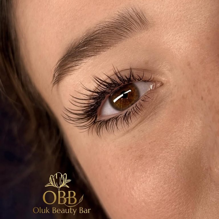 Bottom Lash Extensions: What To Expect?