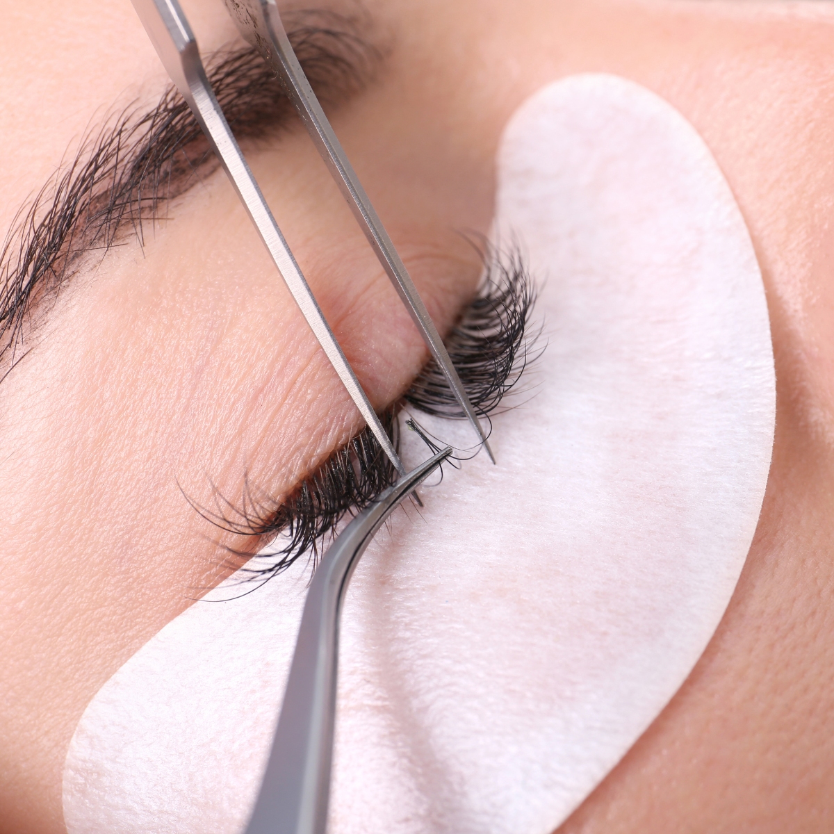 Can You Get Lash Extensions Wet? Yes - But You Should