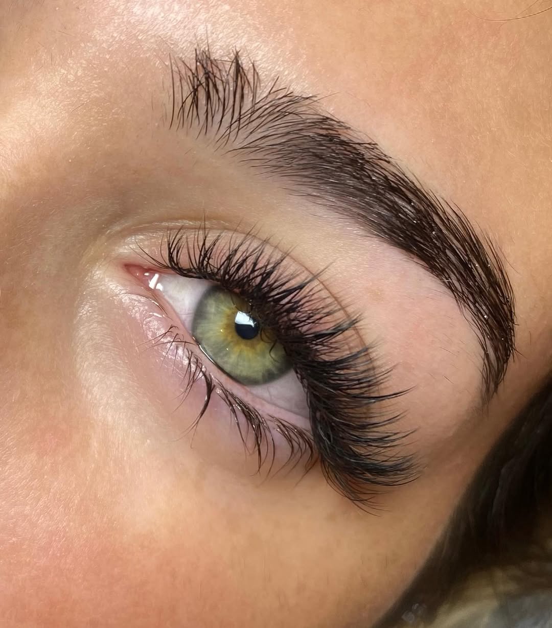 Eyelash Extensions Cost By Types In 2025 - New Update